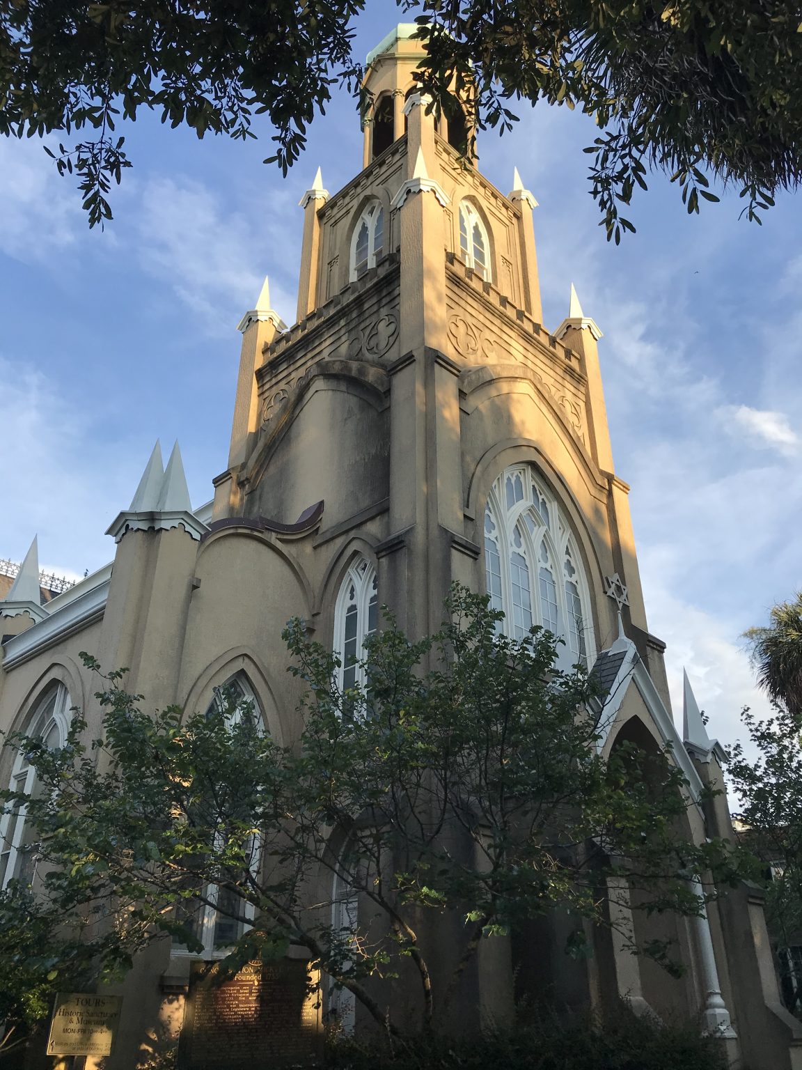 Savannah Historic District - Seven Things Not To Miss In This Historic City